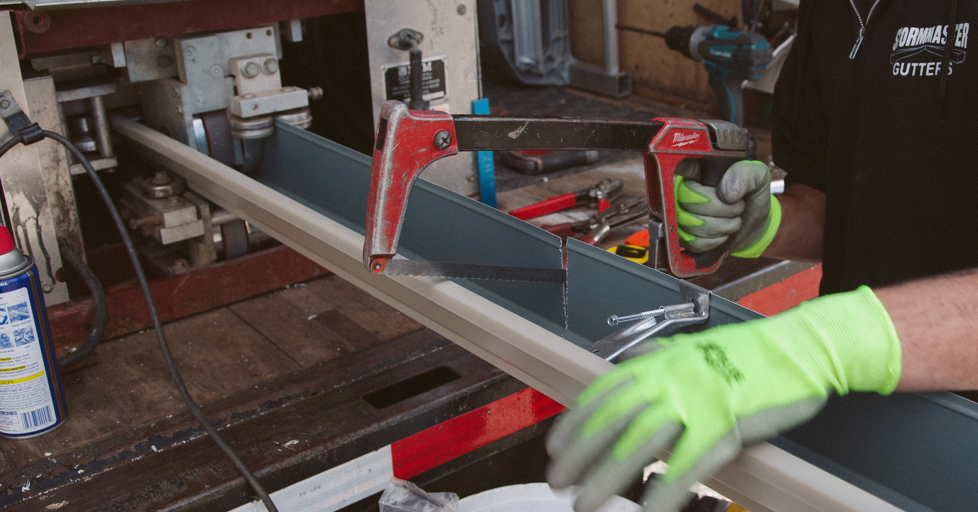 Rain Gutters Types: Materials, Sizes, and Other Factors