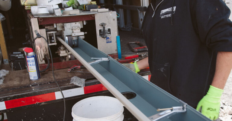 How to Install Guttering and Downpipes at Your Home