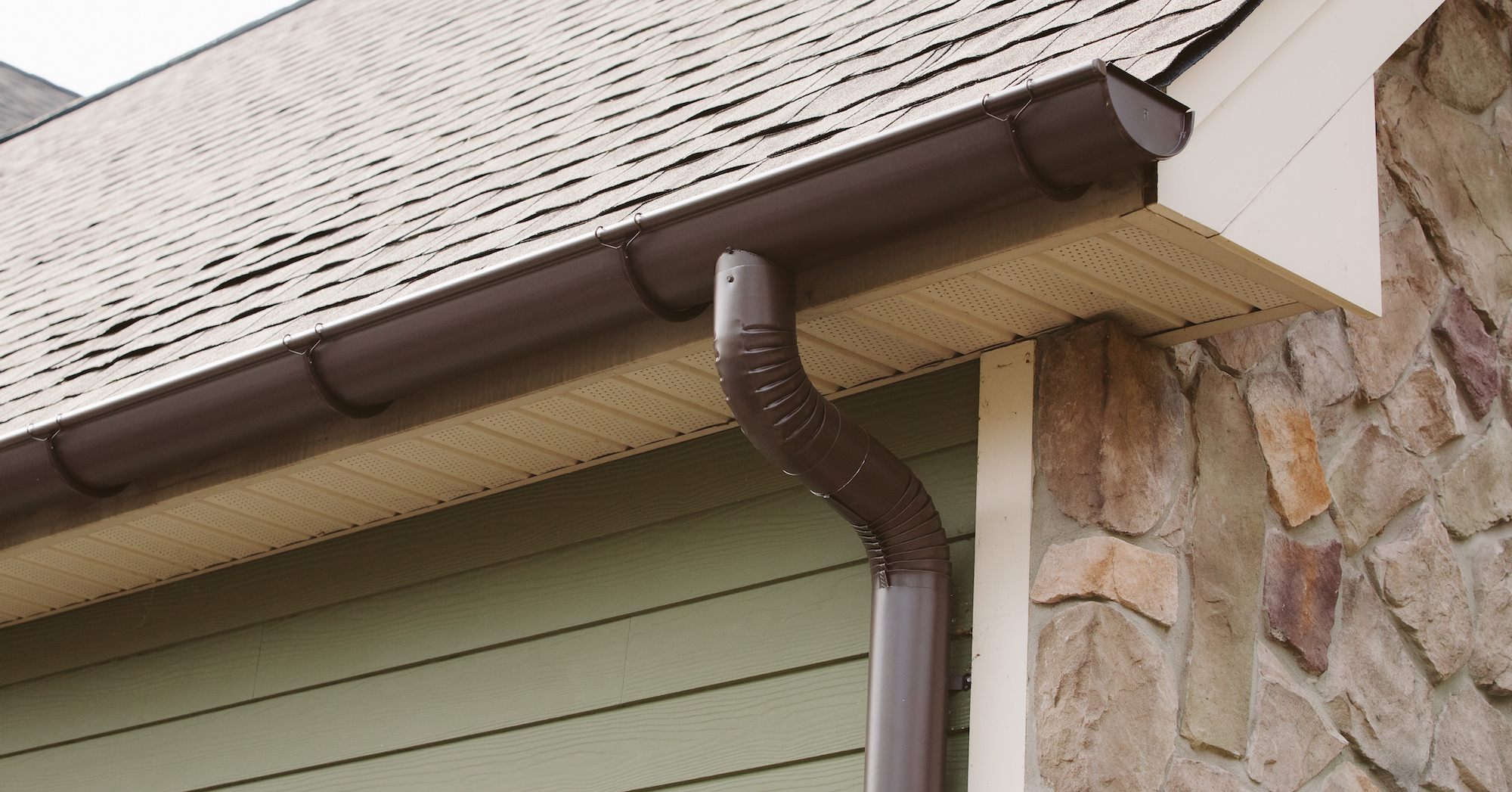 5 Features of House Gutters That Suit Them for Residential Purposes